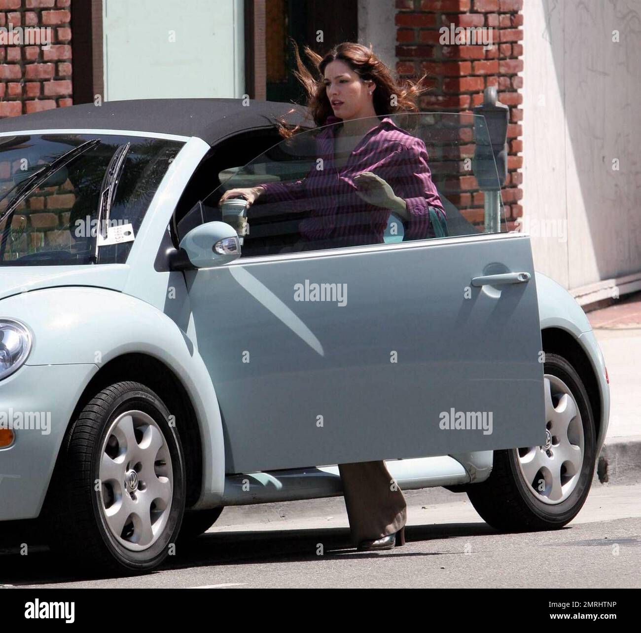 Exclusive!! Kelly Brook stops for a coffee fix in Beverly Hills, Ca ...