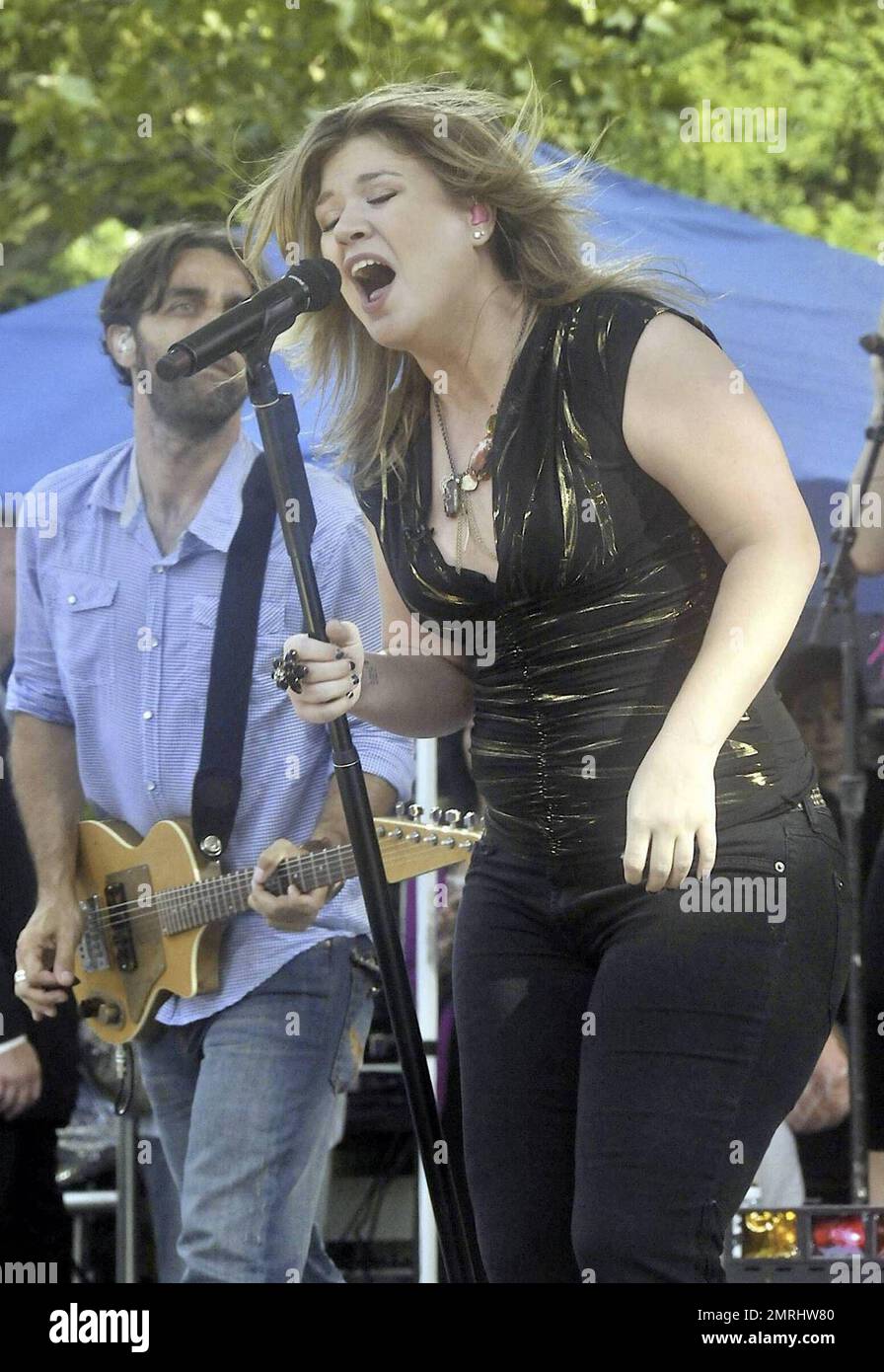 Kelly Clarkson performs live on the Central Park Summer Stage as part ...