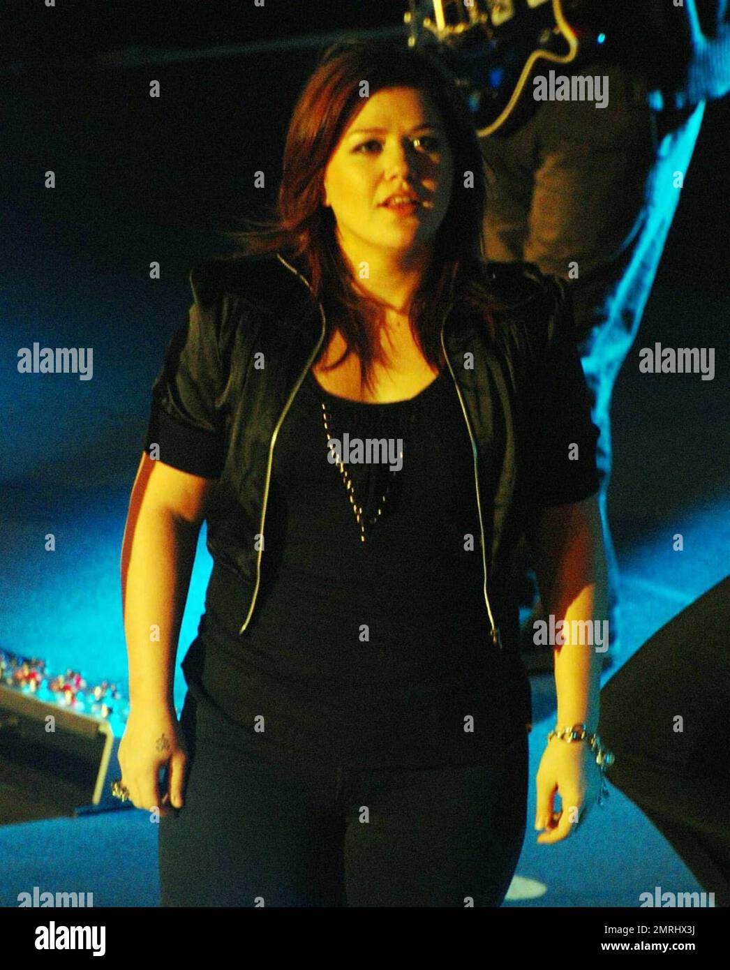 Kelly Clarkson performs live on the Jimmy Kimmel show at Hollywood And ...