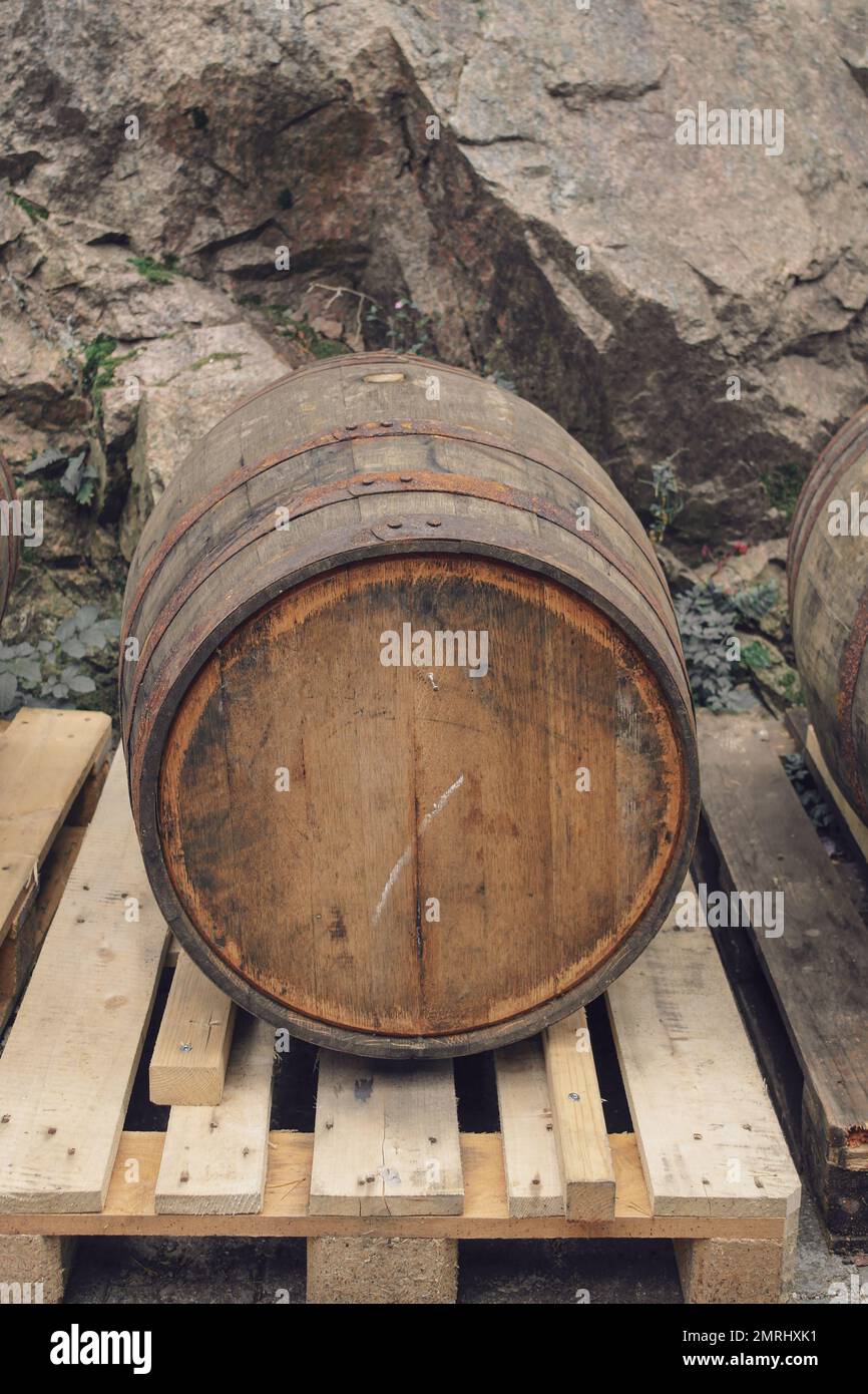 Barrel pallet hi-res stock photography and images - Alamy