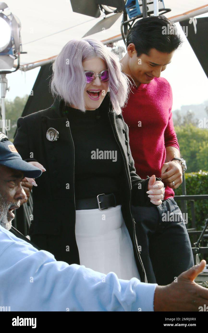Kelly Osbourne shoots an interview for Extra at Universal Studios. Los ...