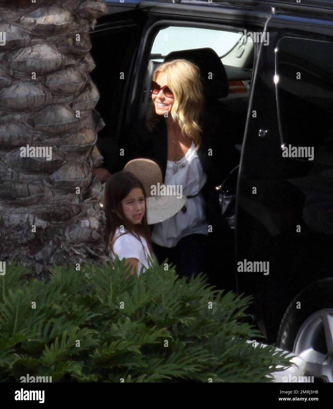 Exclusive!! Kelly Ripa arrives off of a private jet at Miami airport ...