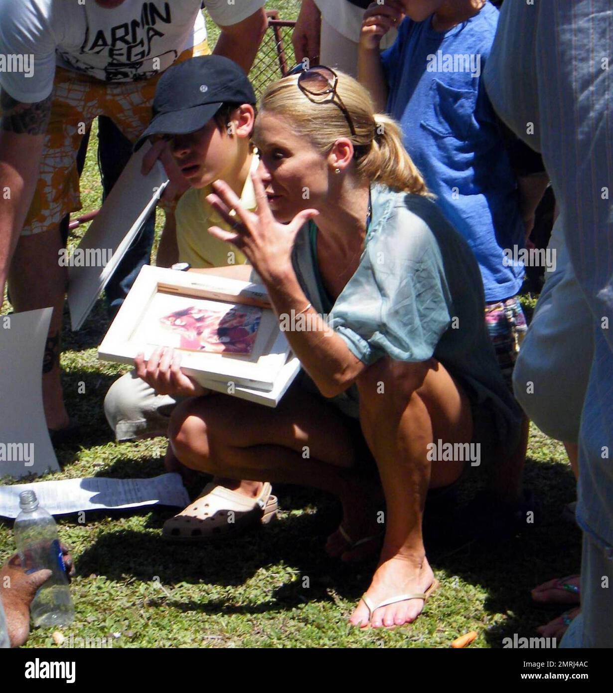 Exclusive!! US TV Show host Kelly Ripa visits Parrot Jungle Island with ...