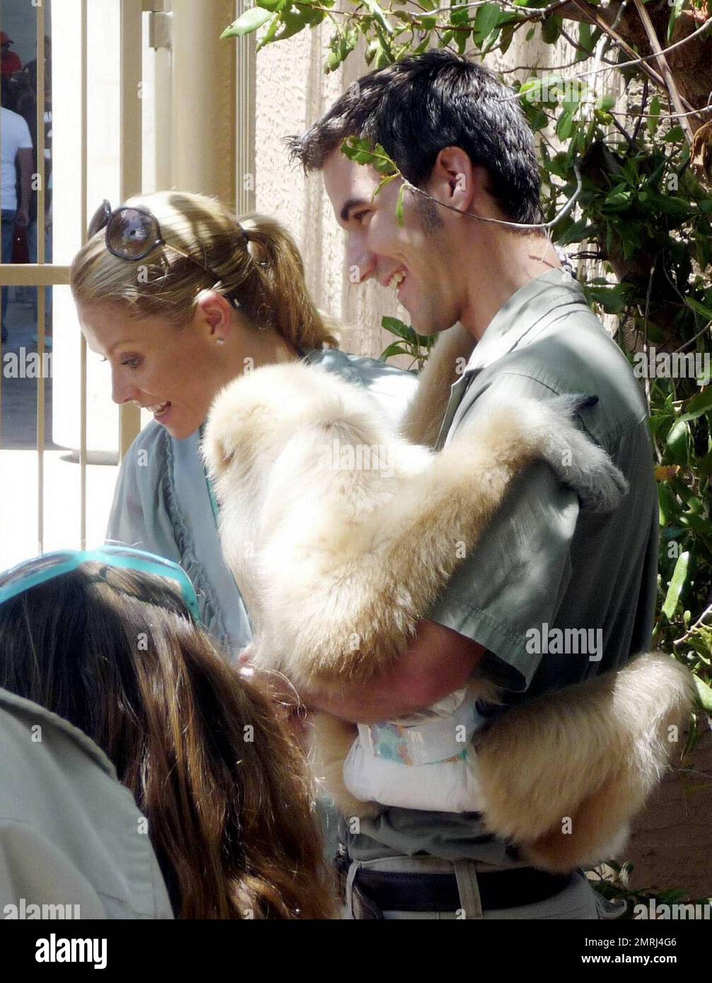 Exclusive!! US TV Show host Kelly Ripa visits Parrot Jungle Island with ...