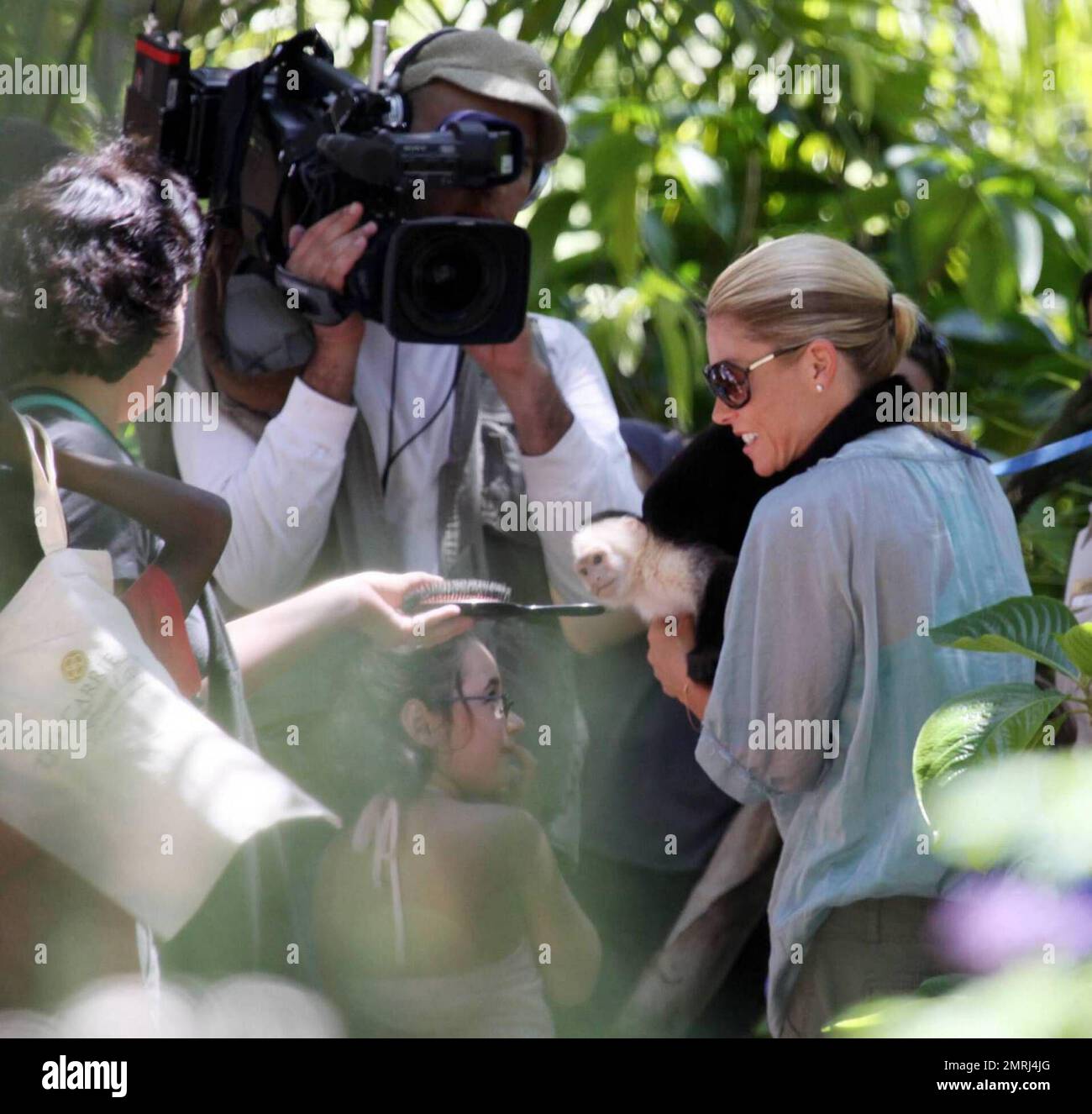 Exclusive!! US TV Show host Kelly Ripa visits Parrot Jungle Island with ...