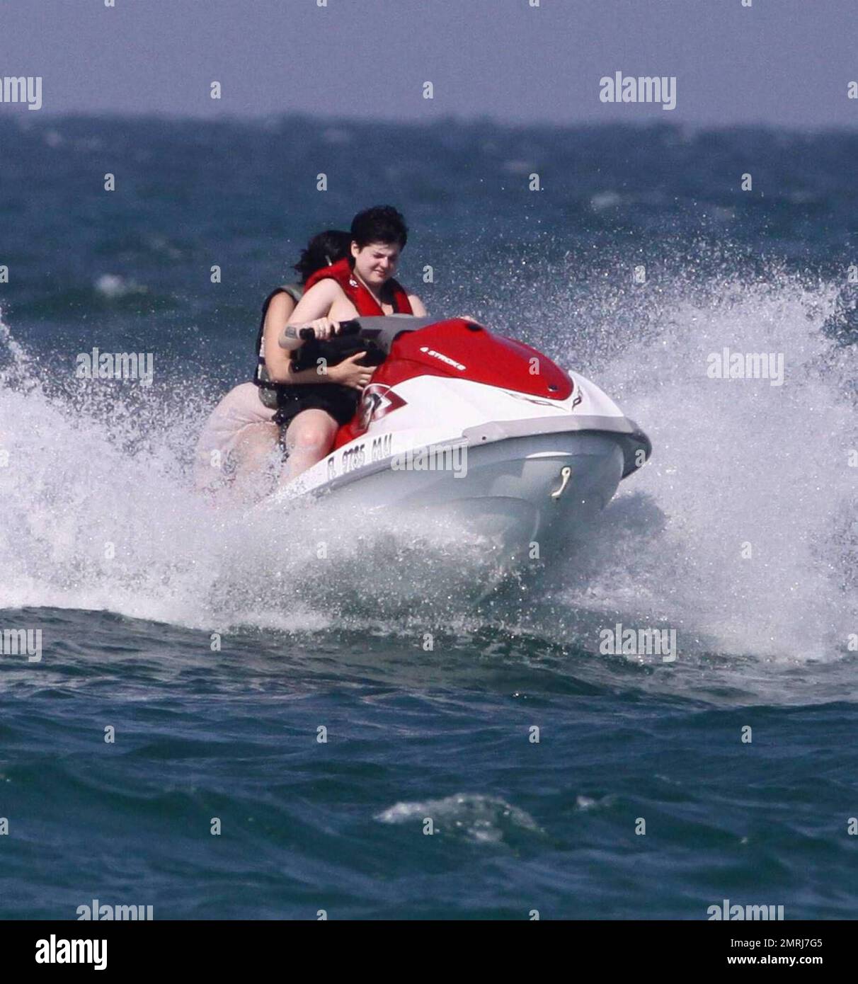 Looks like even dare devil Kelly Osbourne is afraid of her own stunts ...