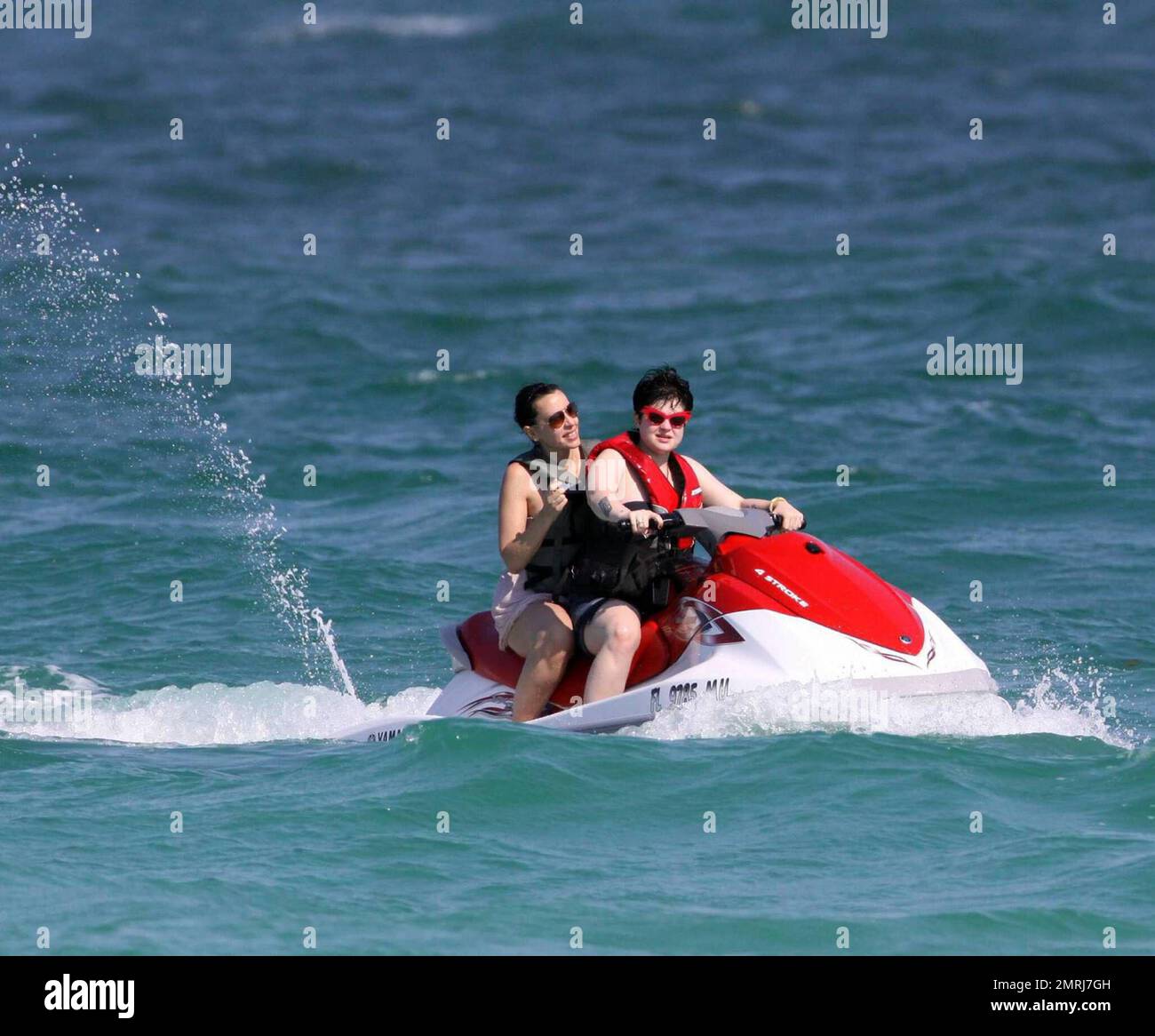 Looks like even dare devil Kelly Osbourne is afraid of her own stunts ...