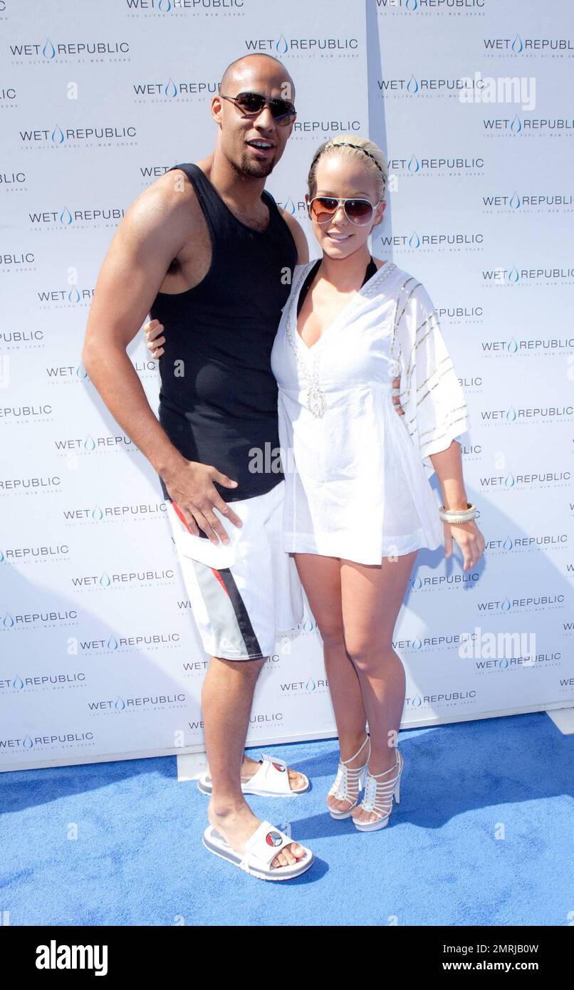 Former Girl Next Door Kendra Wilkinson and husband Hank Baskett ...