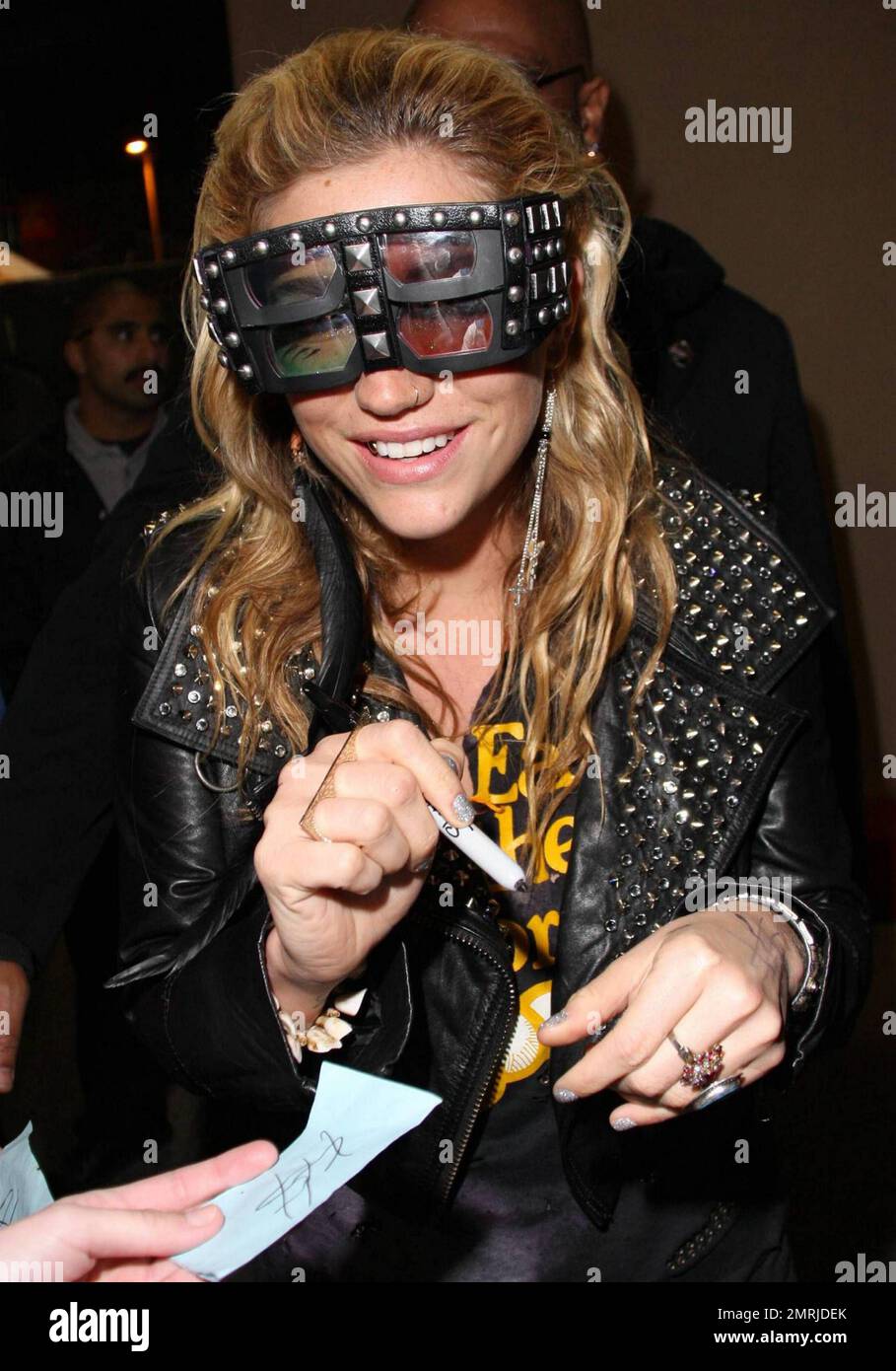 Days after performing at the American Music Awards singer Ke$ha (Kesha ...
