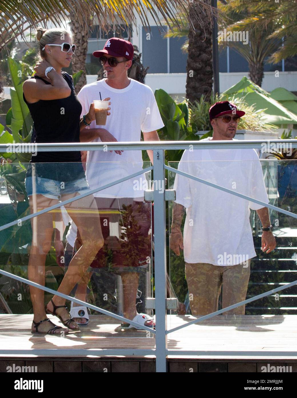 Kevin Federline, grabs a drink after a walk along the boardwalk with ...