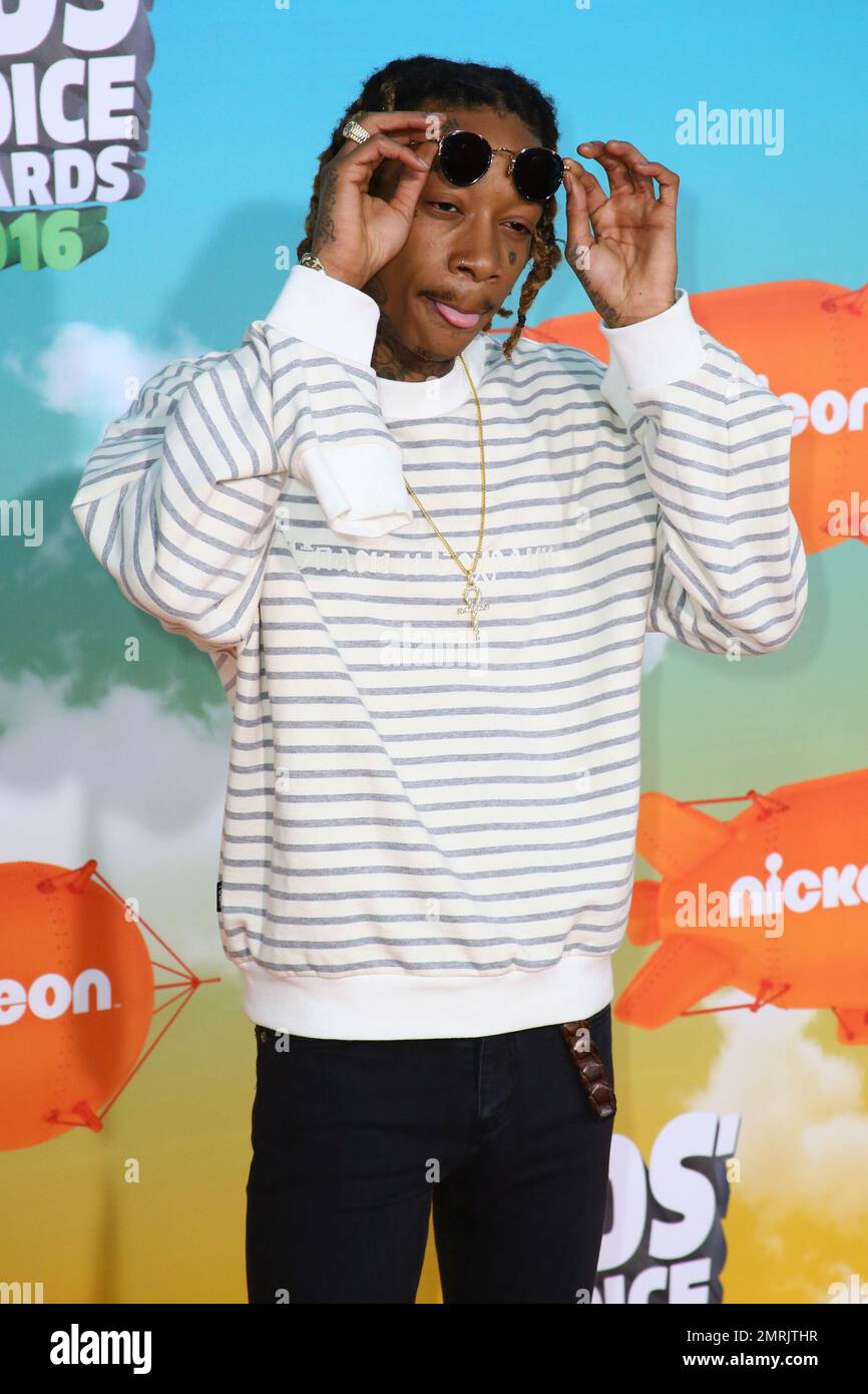 Whiz Khalifa arrives at Nickelodeon's Kid's Choice Awards. Los Angeles ...