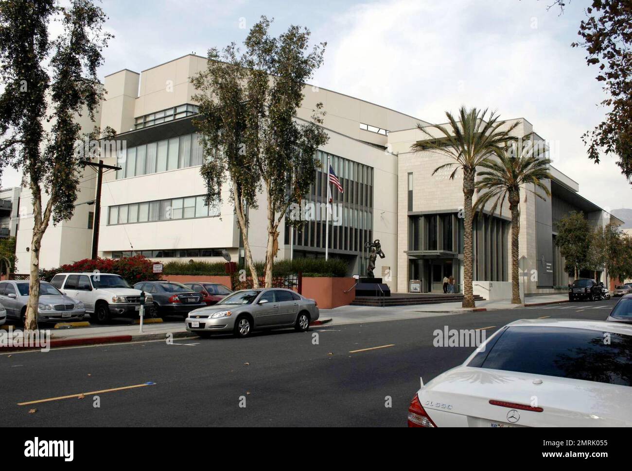 This is the Glendale City Jail where Kiefer Sutherland is currently serving his 48-day jail ...