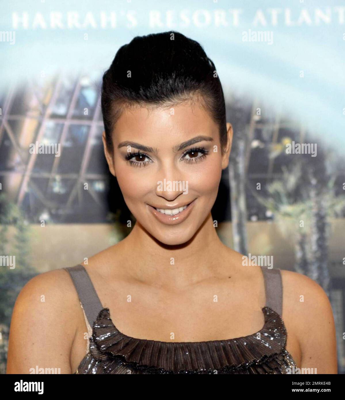 Kim Kardashian Getting Out Of Pool