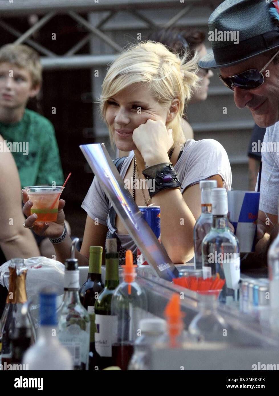 EXCLUSIVE!! Singer and season two "American Idol" contestant Kimberly ...