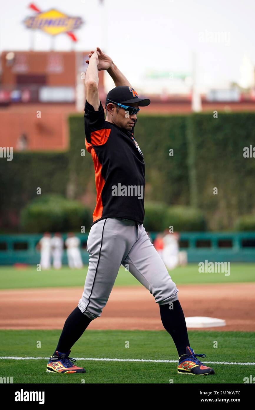 Miami Marlins' Ichiro Suzuki warms up before a baseball game against ...