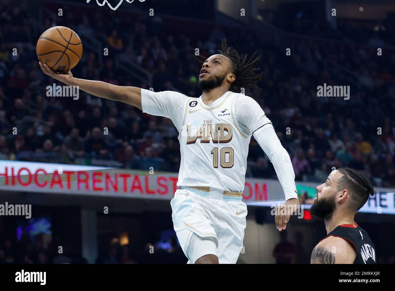 Cleveland Cavaliers guard Darius Garland (10) shoots against Miami Heat ...
