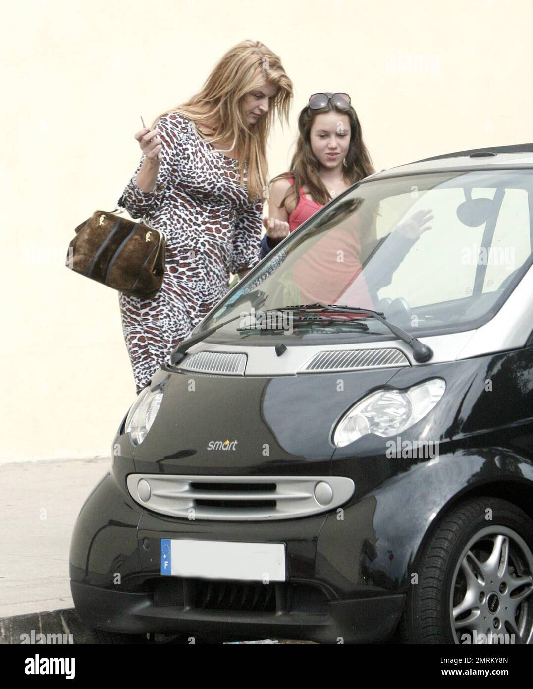 Exclusive!! Kirstie Alley flaunts her new figure in a skin tight outfit ...