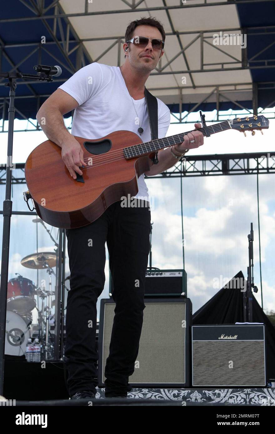 Country singer Jimi Westbrook of Little Big Town performs during the ...