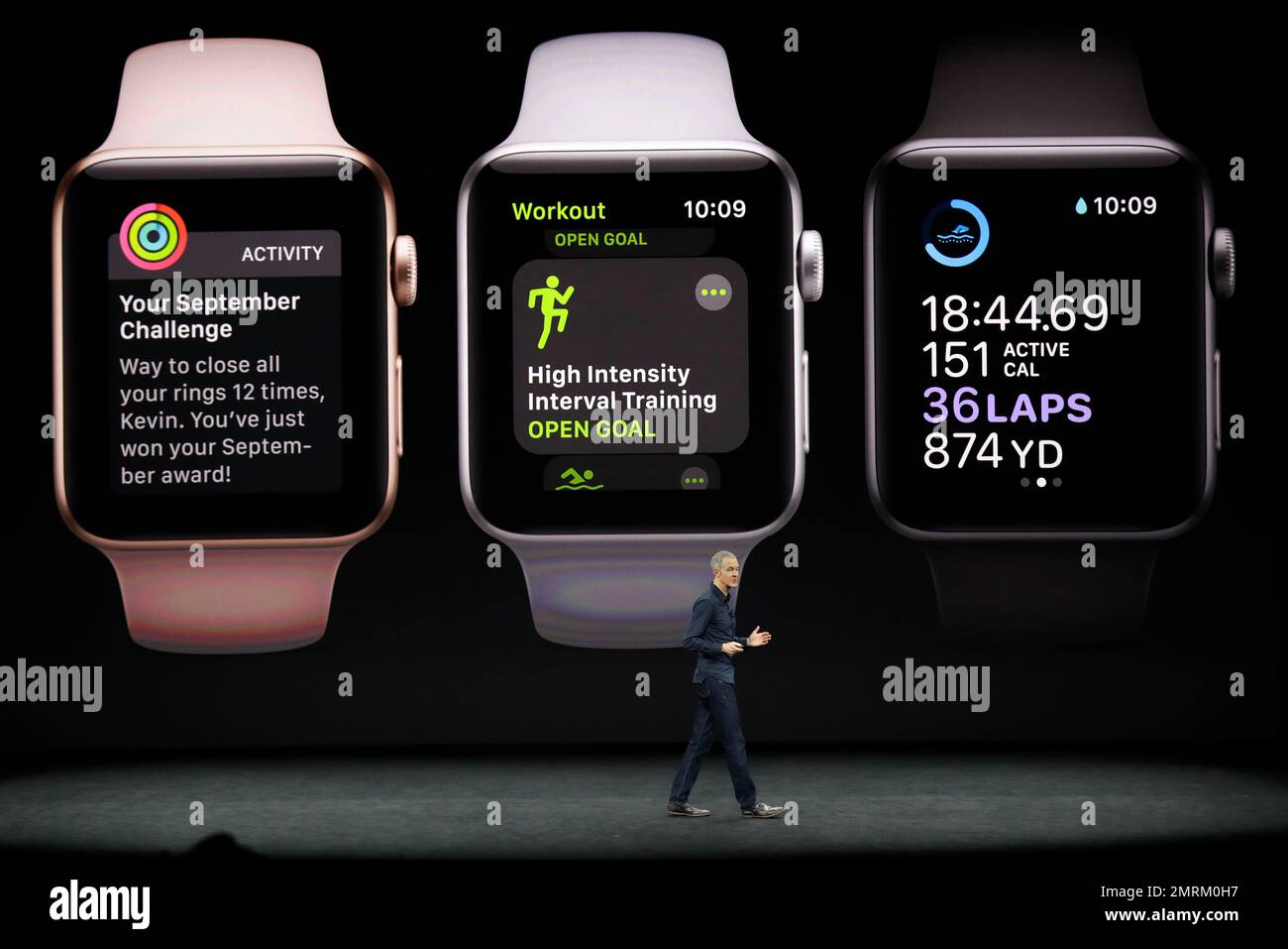 Jeff Williams, Apple's chief operating officer, shows new Apple Watch ...