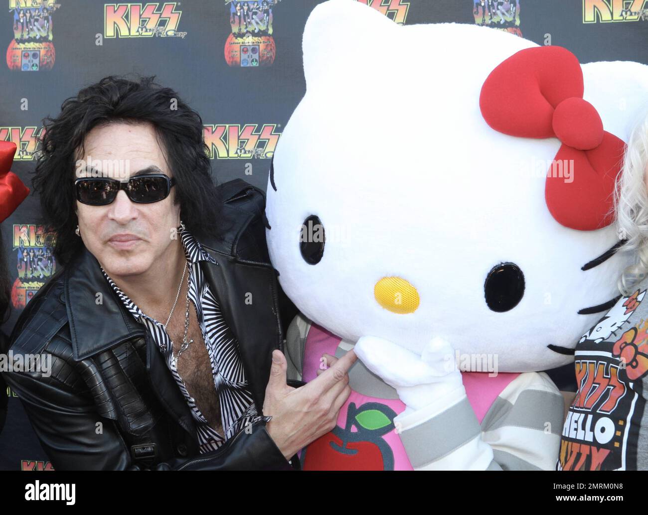 Hello kitty jacket hi-res stock photography and images - Alamy