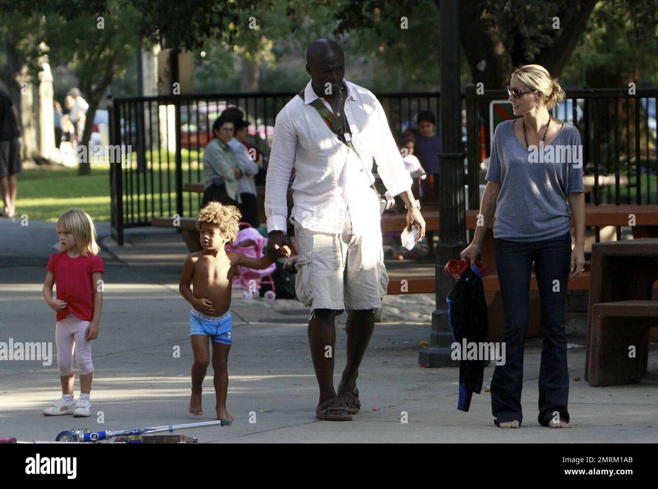Supermodel Heidi Klum and husband and singer Seal spend quality time ...