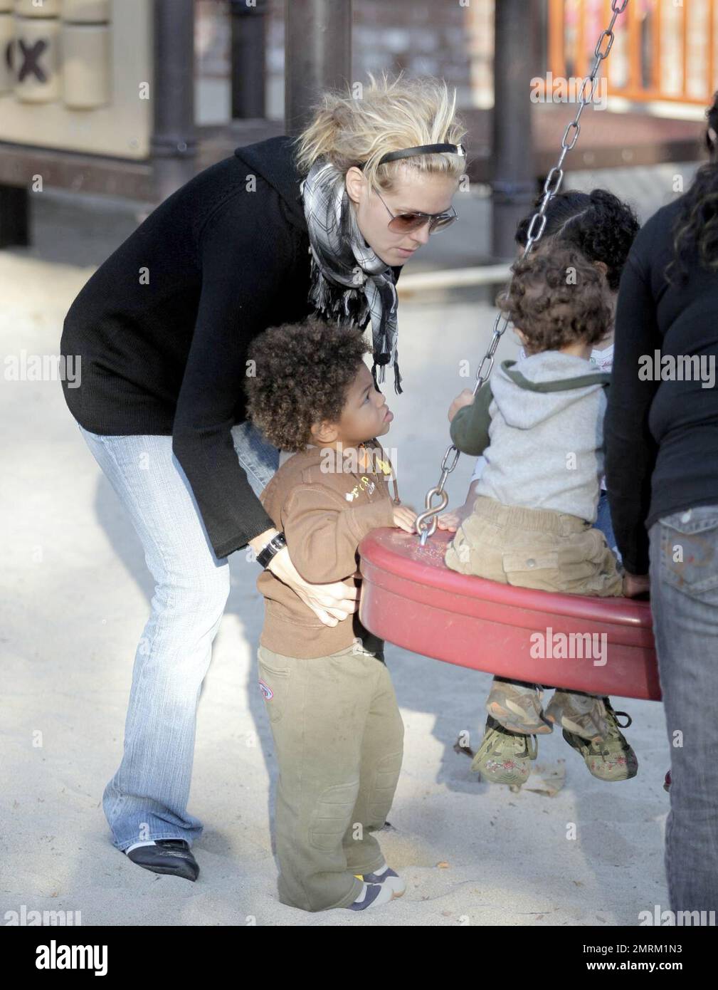 Heidi Klum Takes Her Daughter Leni And Two Sons Henry And Johan To The
