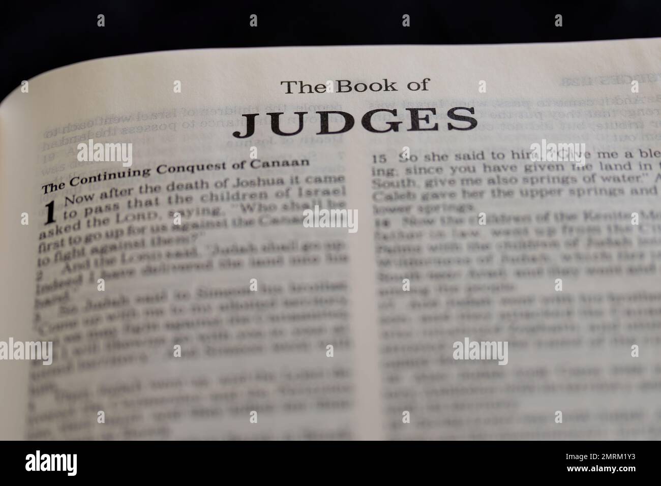 Judges book bible hi-res stock photography and images - Alamy
