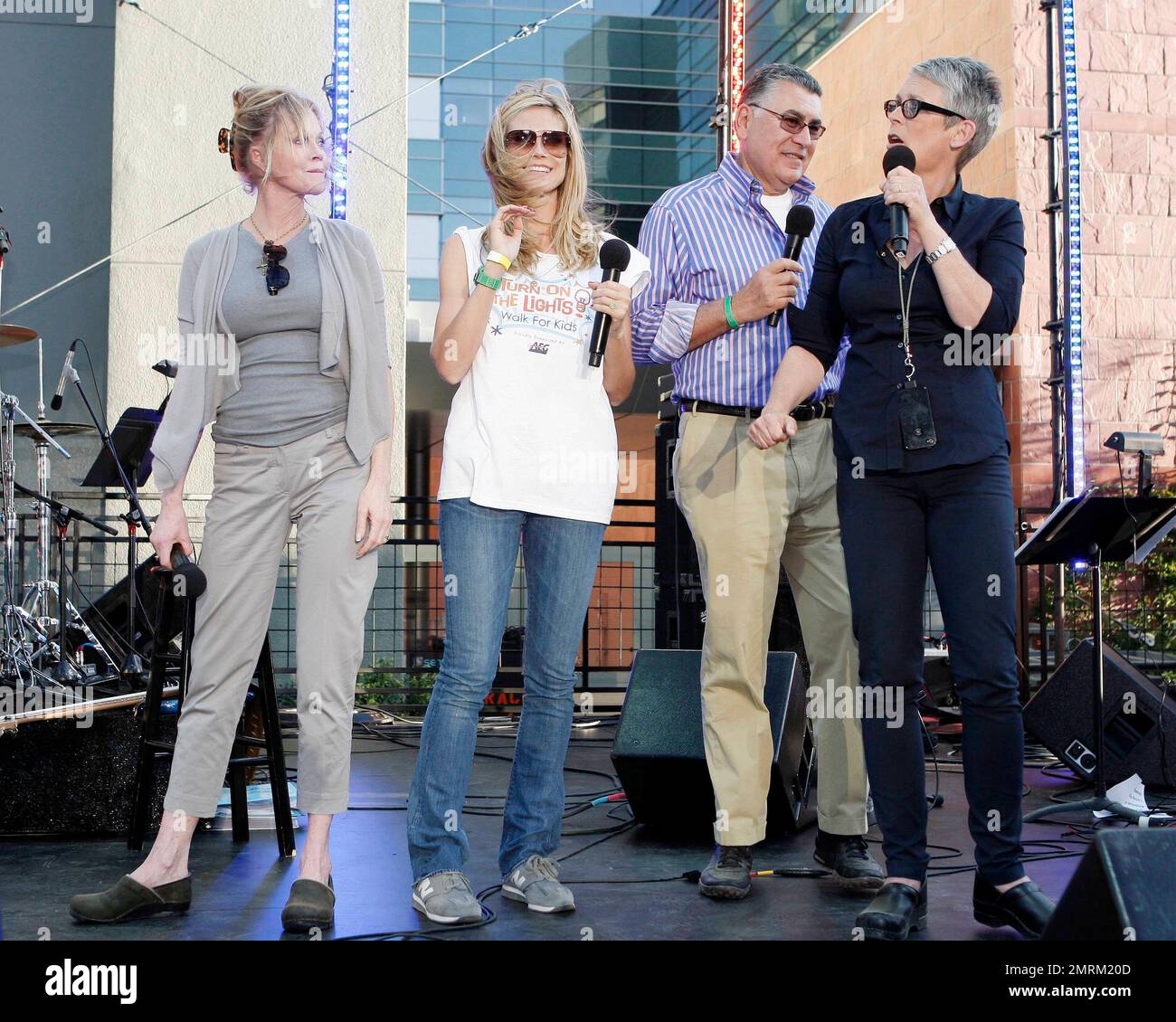 Heidi Klum, Melanie Griffith and Jaime Lee Curtis join forces to ...