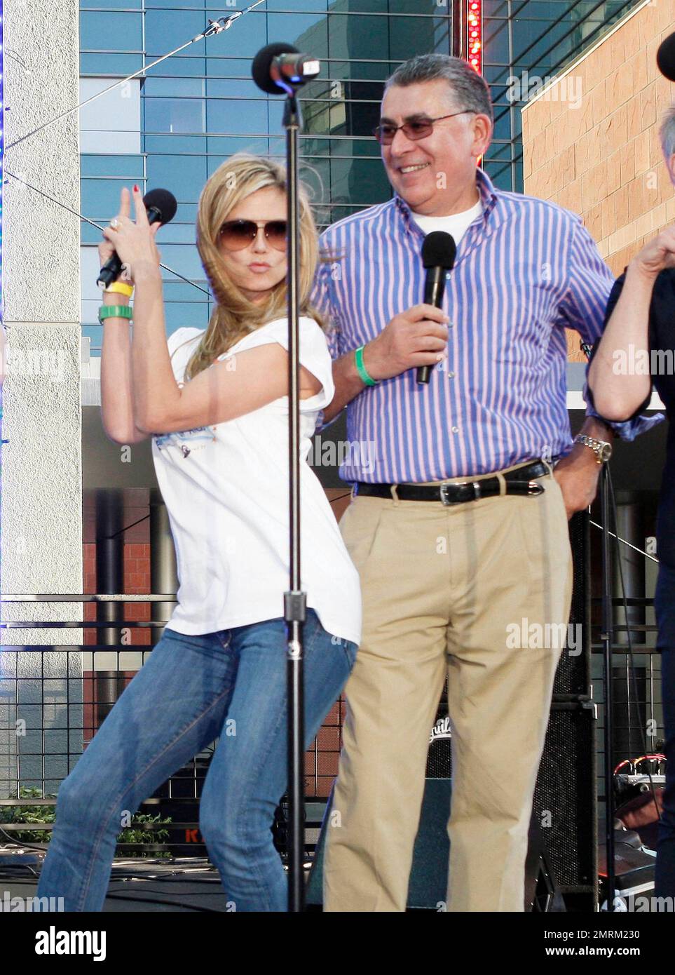 Heidi Klum, Melanie Griffith and Jaime Lee Curtis join forces to ...