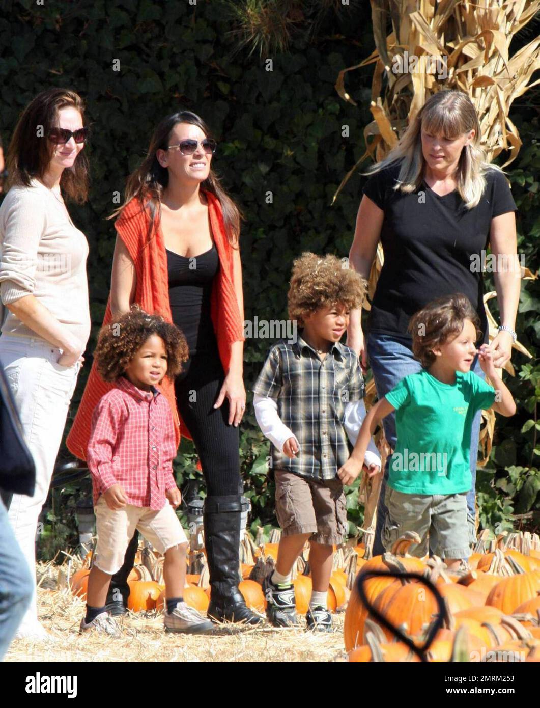 Heidi Klum and Seal's kids pay their annual visit to the Pumpkin Patch ...