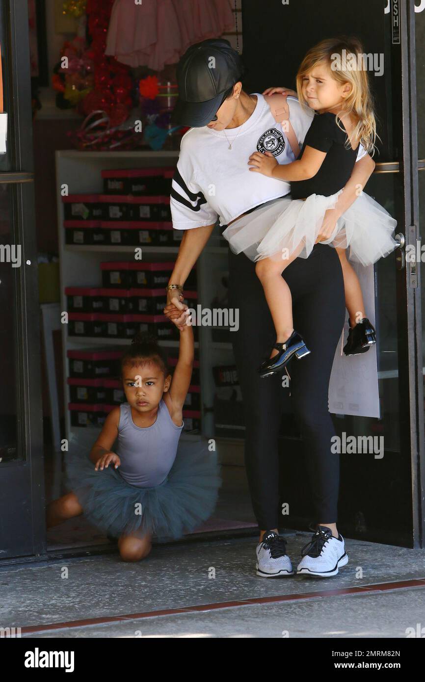 Kourtney Kardashian takes Penelope and North to Ballet class. North ...