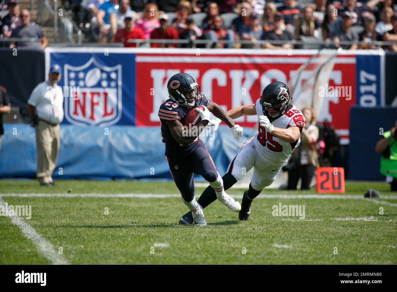 Chicago Bears running back Tarik Cohen (29) runs against Atlanta ...
