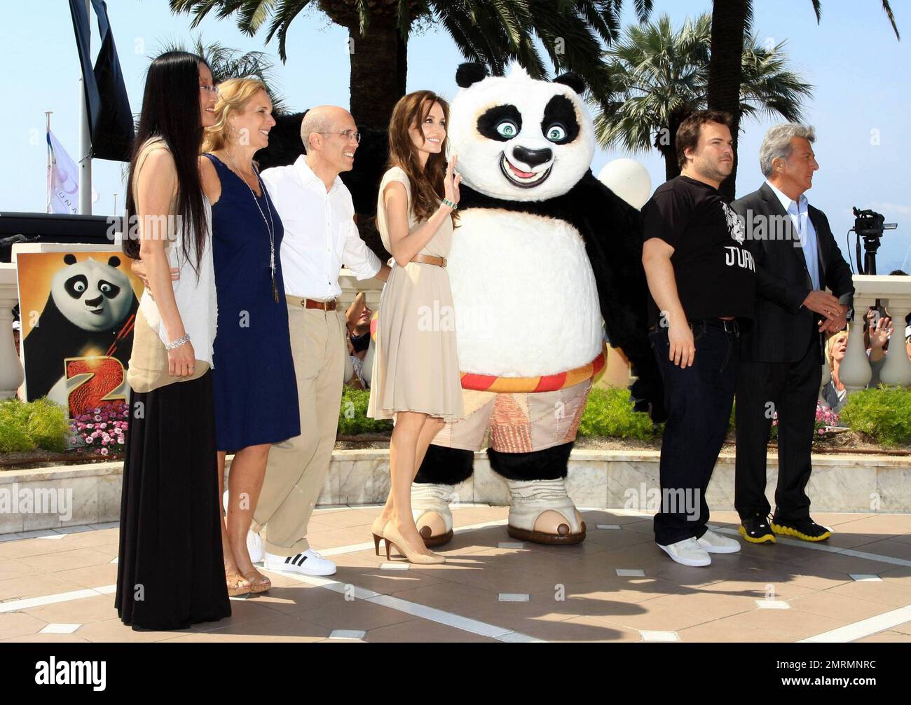 Angelina Jolie, Dustin Hoffman and Jack Black at the photocall for ...