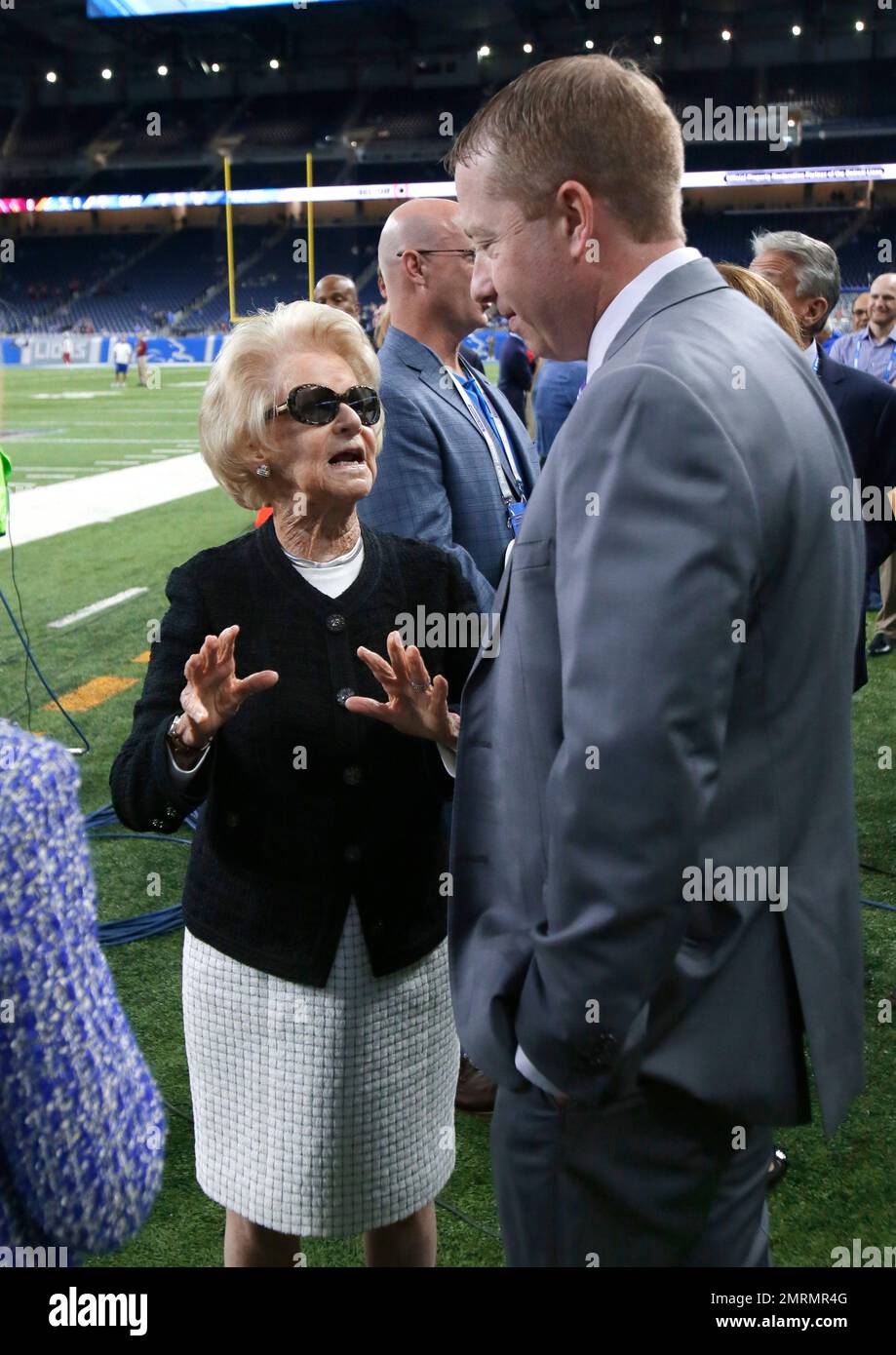 Martha Ford, Detroit Lions owner and chairman, talks with general ...