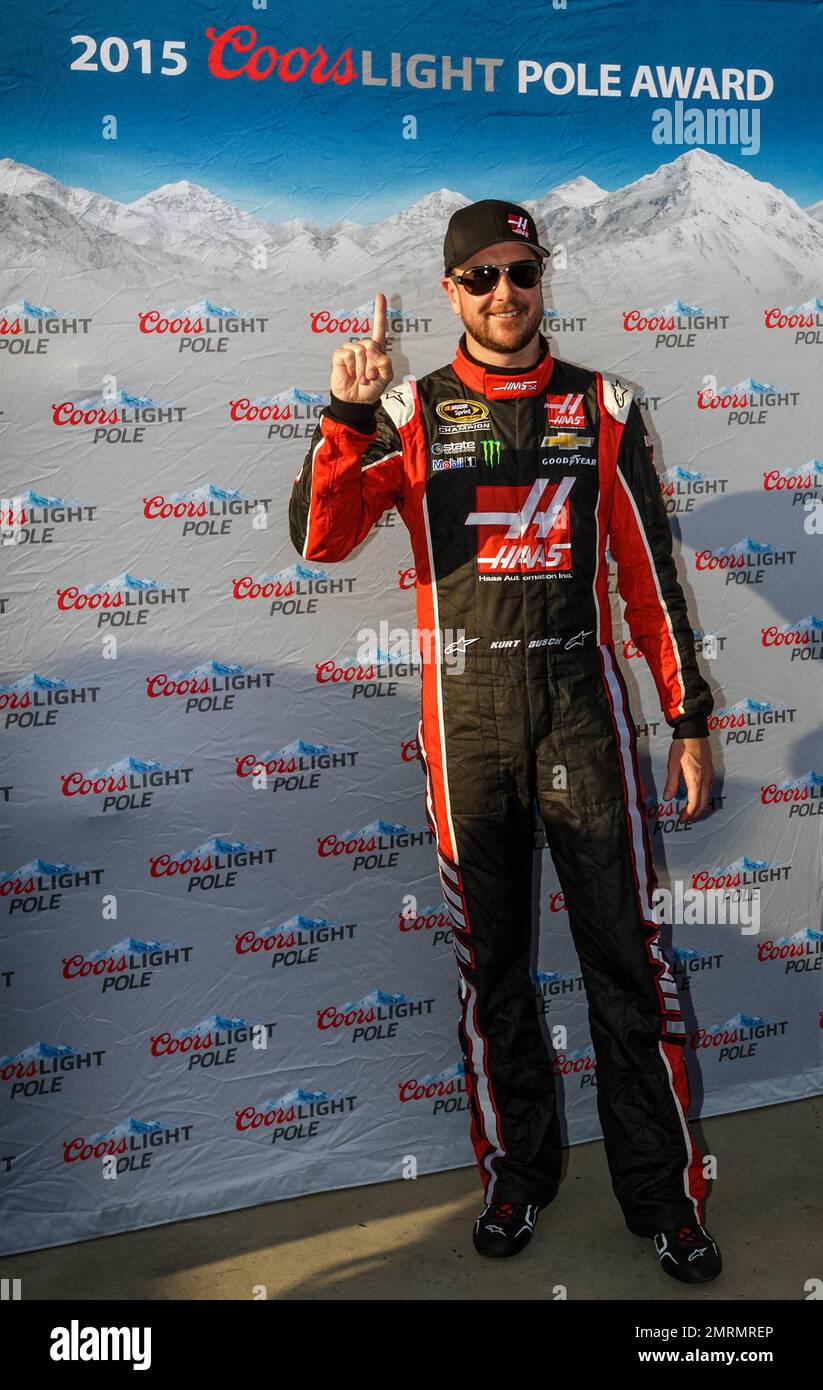 NASCAR Driver Kurt Busch wins pole for Sunday's NASCAR Sprint Cup race ...