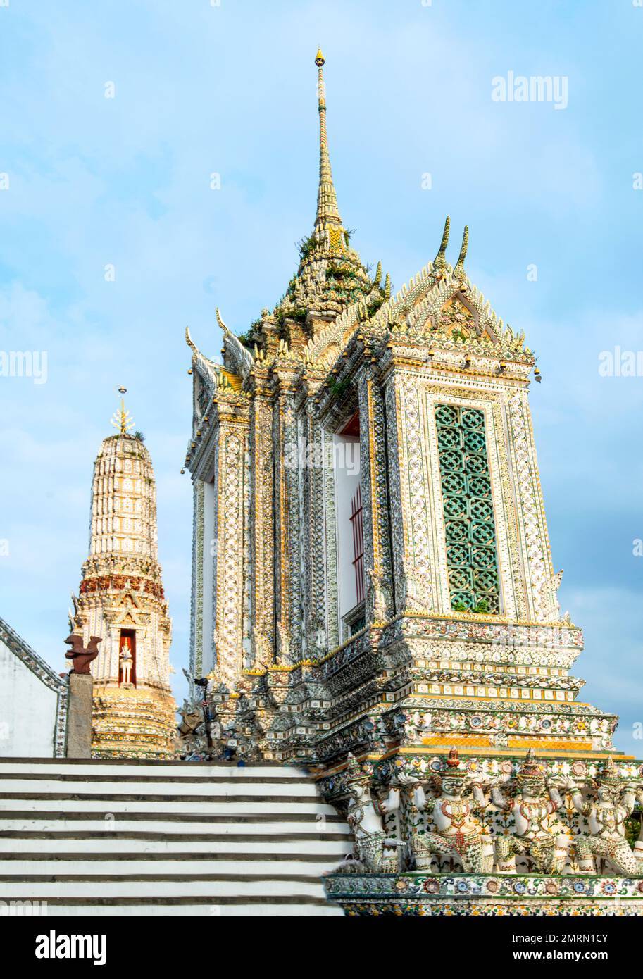 Bangkok Yai district, on the Thonburi west bank of the Chao Phraya ...