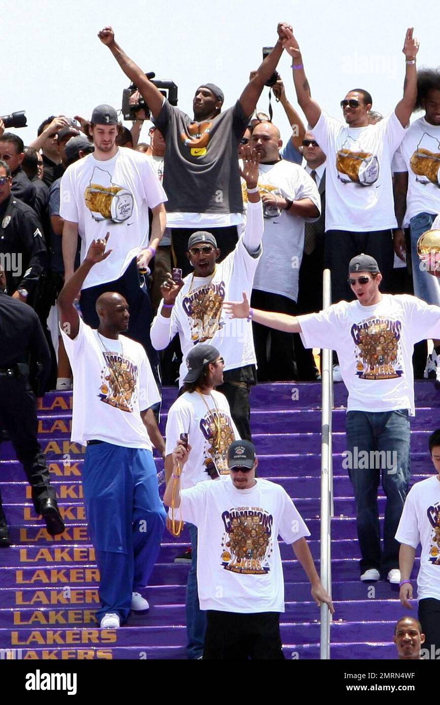 The Los Angeles Lakers celebrate their NBA Championship with a parade ...