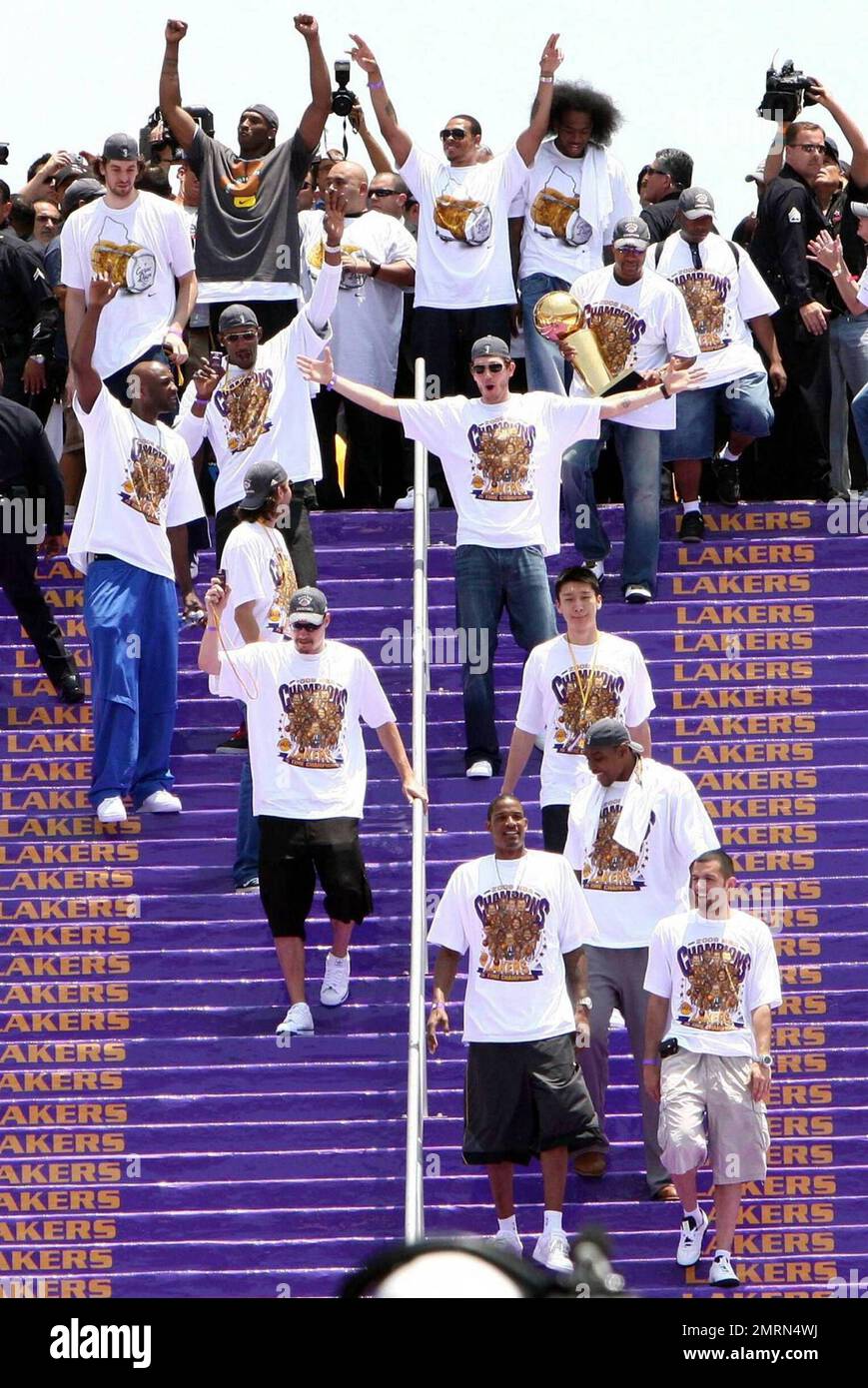 The Los Angeles Lakers celebrate their NBA Championship with a parade ...