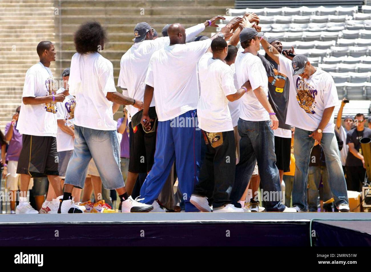 The Los Angeles Lakers celebrate their NBA Championship with a parade ...