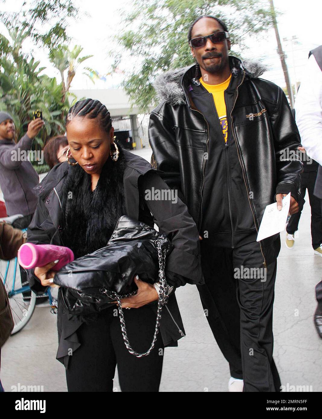 Snoop Dogg and wife Shante Taylor arrive at Staples Center to attend ...