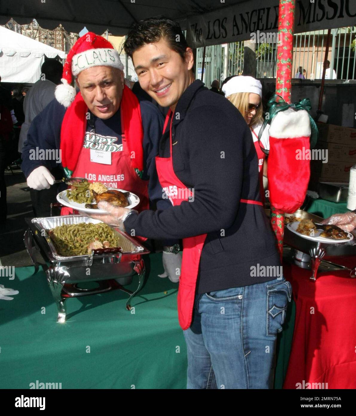 Blue apron meals hi-res stock photography and images - Alamy