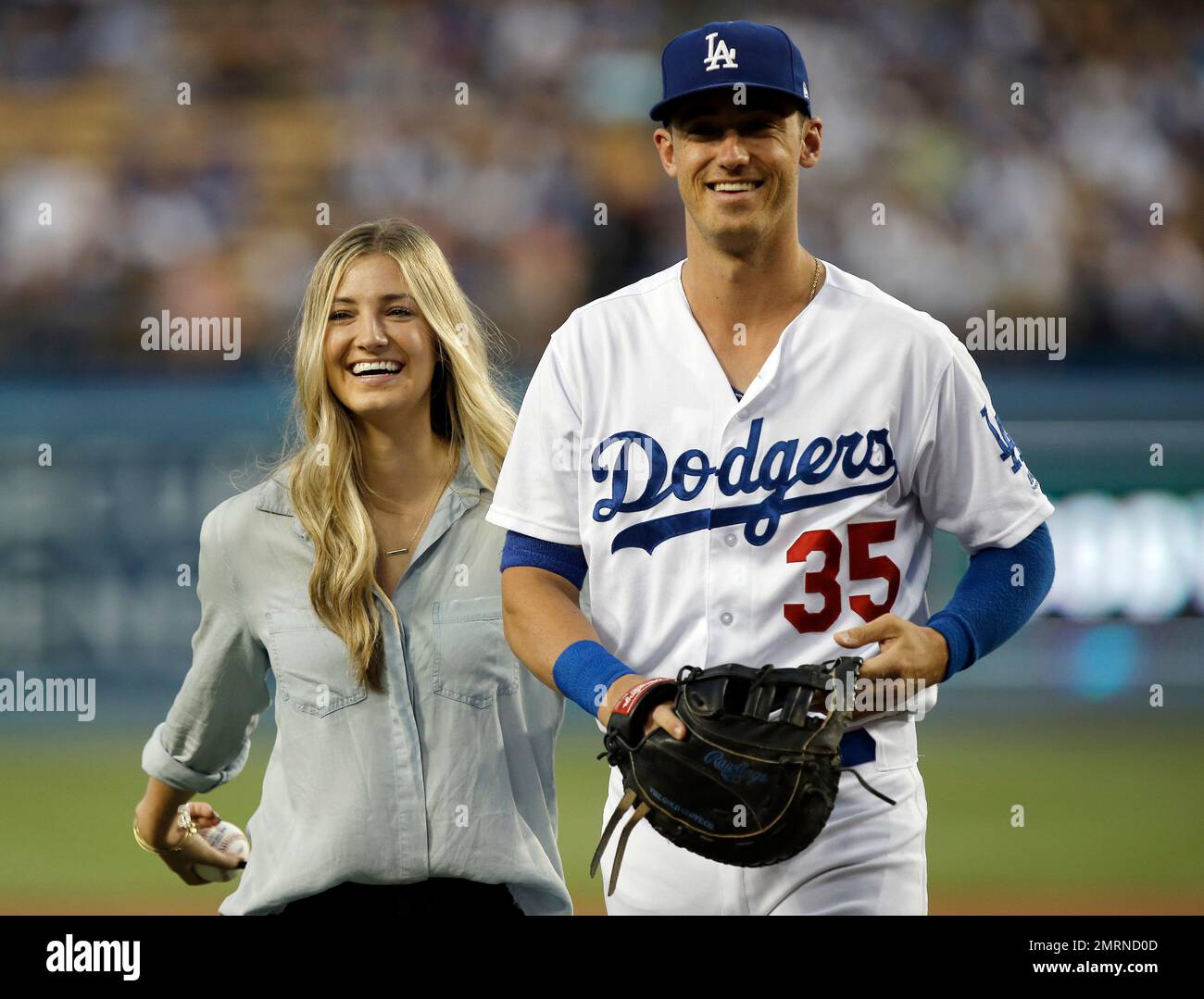 Ashli Bellinger, left, sister of Los Angeles Dodgers first baseman Cody ...