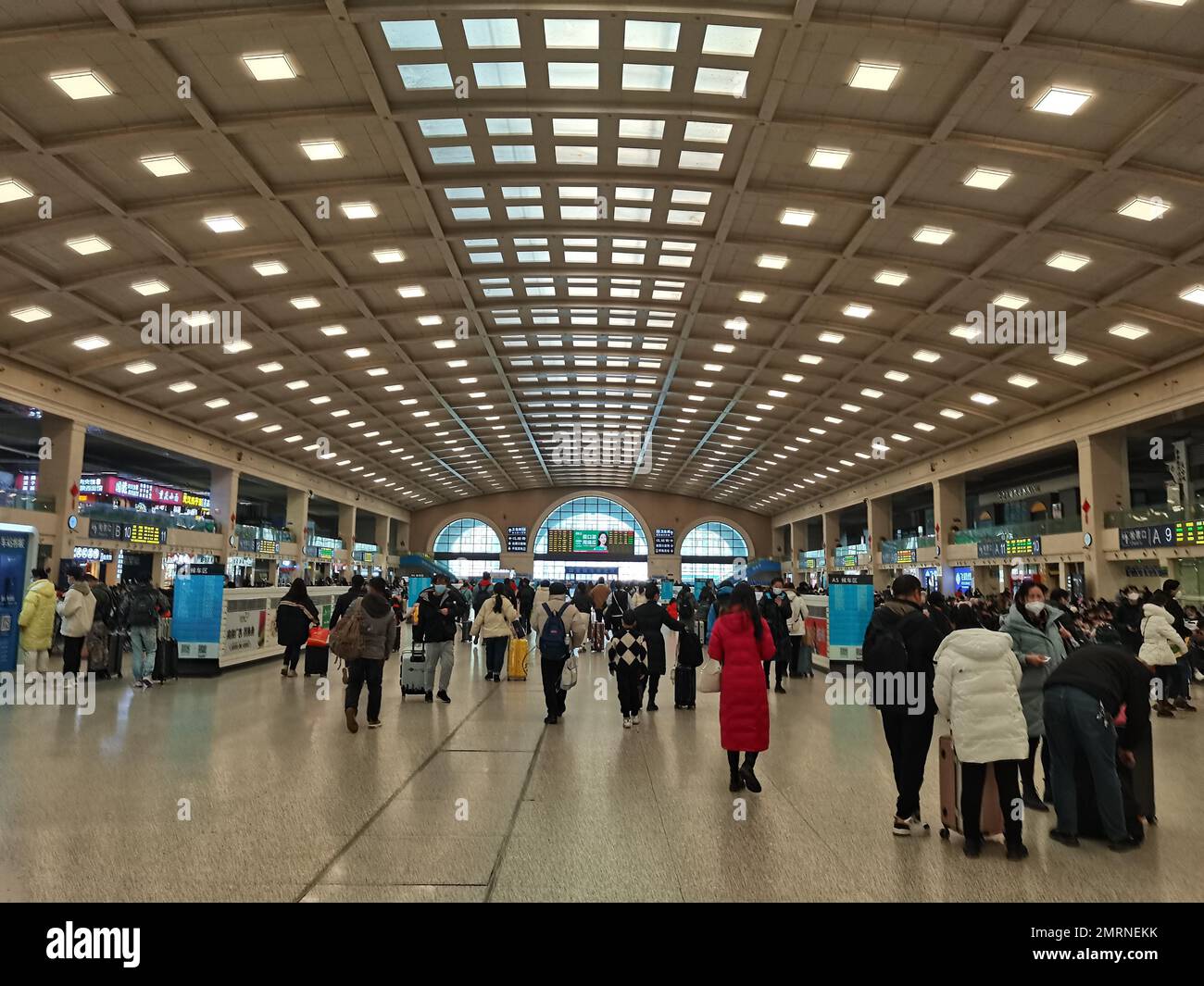 Hankou Railway Station sees the peak of return passenger flow in Hankou ...