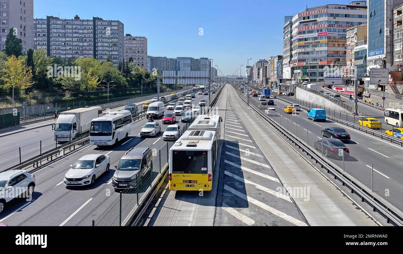 The most crowded highway and metros line in Istanbul, Turkey Stock ...