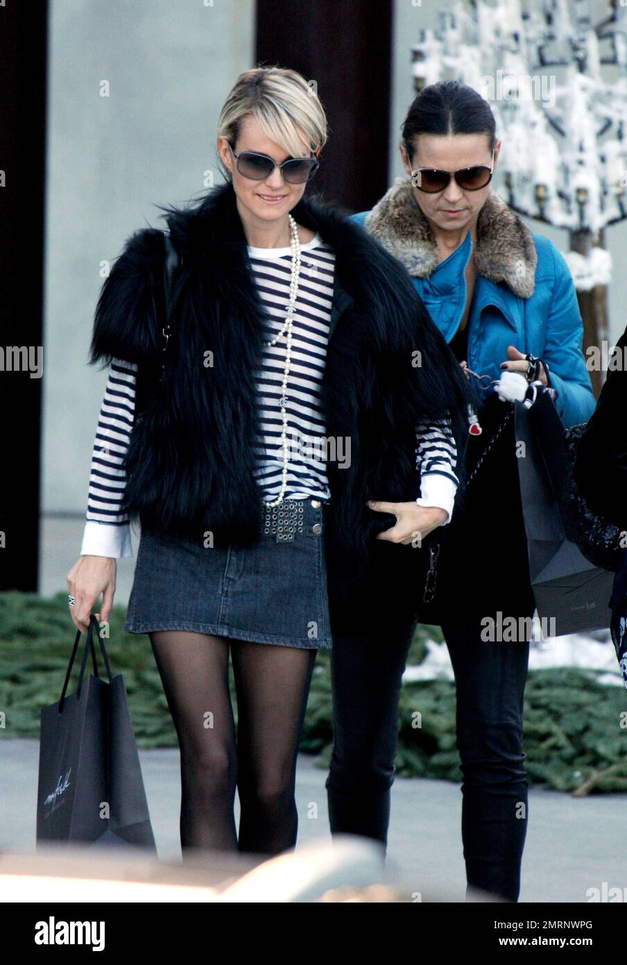 Johnny Hallyday's wife Laeticia Boudou leaves Maxfield's after getting ...