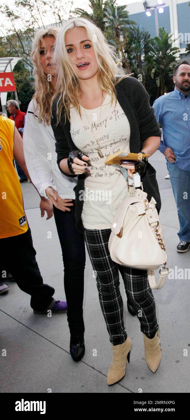 Aly michalka alyson michalka hi-res stock photography and images - Alamy