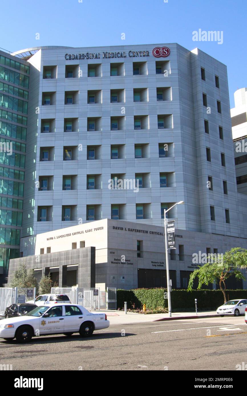 Cedars sinai hospital exterior hi-res stock photography and images - Alamy