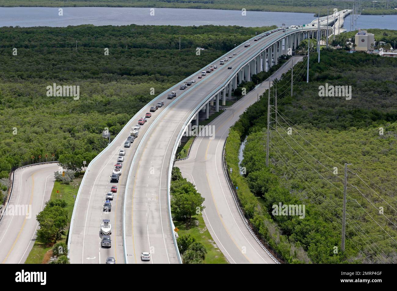 Motorists head north on US 1, Wednesday, Sept. 6, 2017, north of Key ...