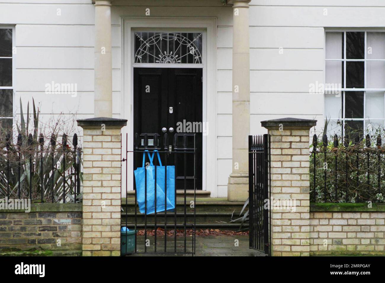 Exterior views of the elegant and charming Highgate mansion that acting ...