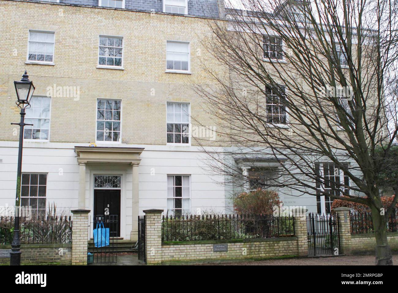 Exterior views of the elegant and charming Highgate mansion that acting ...